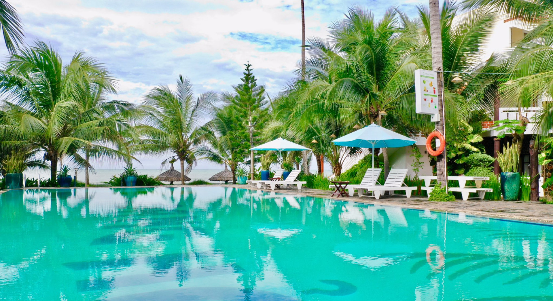 Ravenala Mũi Né Resort